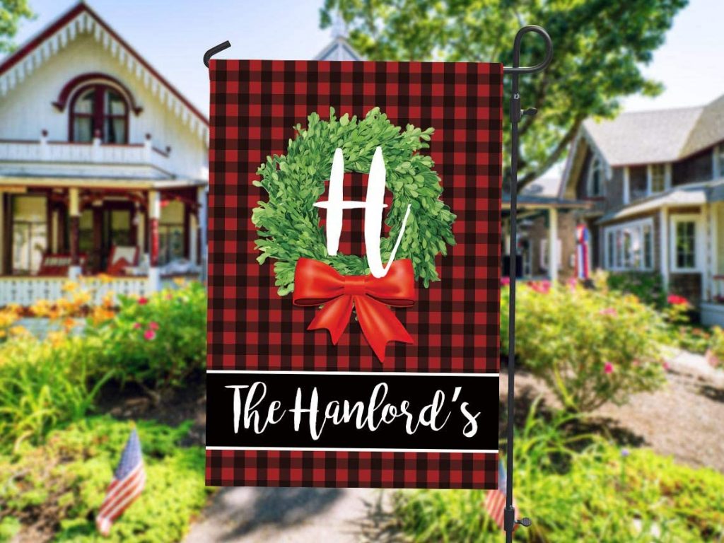 The Best Christmas Garden Flag for a Festive Christmas